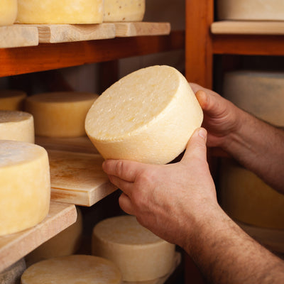 CawsCenarth Cheese Shop: Visit Us